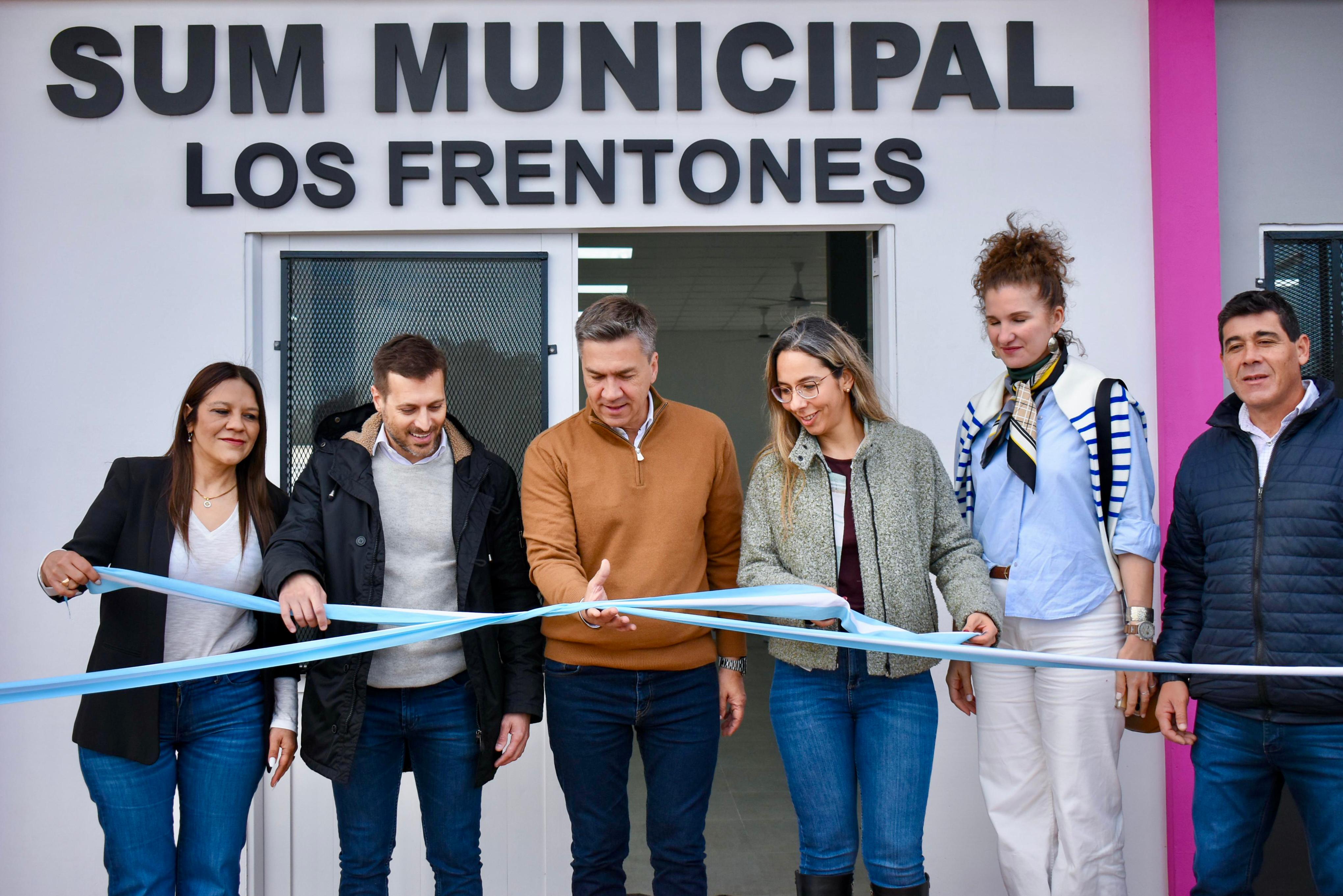 LOS FRENTONES: EL GOBERNADOR ZDERO INAUGURÓ LA AMPLIACIÓN Y REFACCIÓN ...